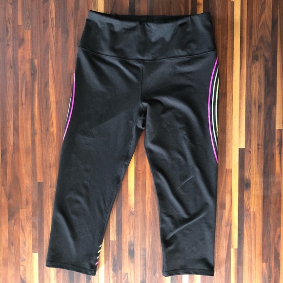DSG | Pants & Jumpsuits | Dsg Performance Exercise Capris S | Poshmark
